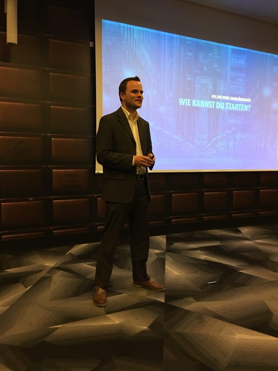 Tom Volz - Forex Trading und Zypern Tipps